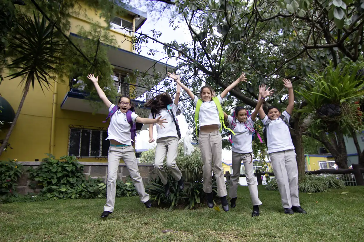 Servicios — Bilingüe El Prado